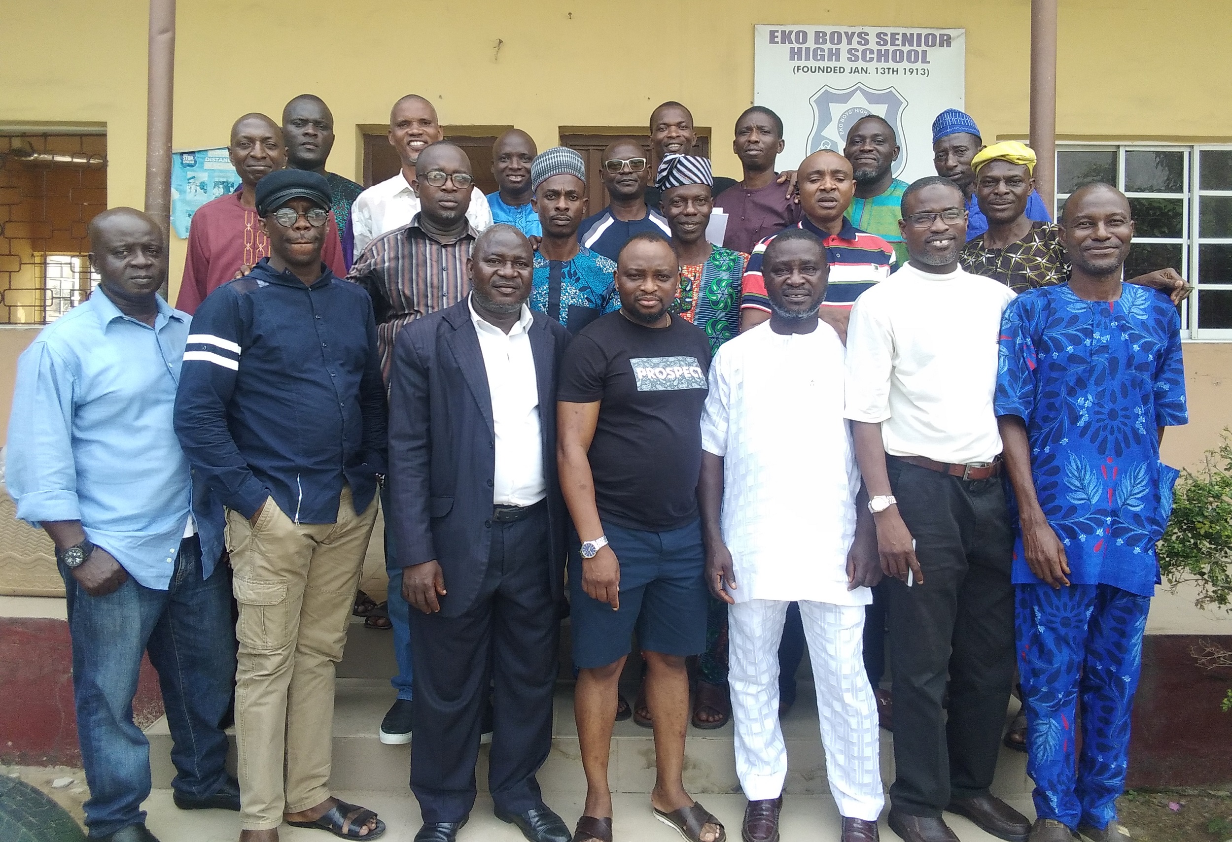 EKOBA E89 Service club Inaugurates New Exco - Eko Boys High School Old ...